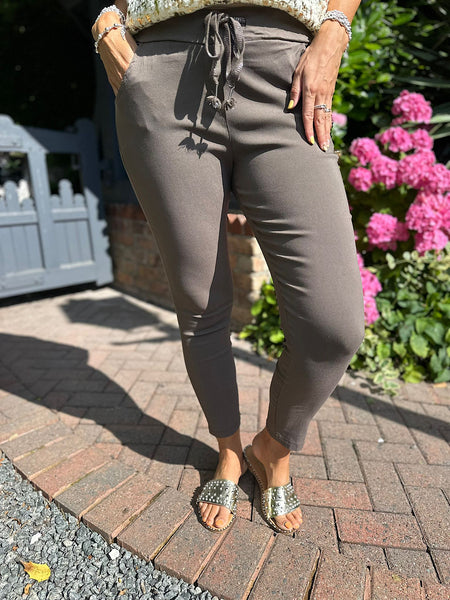 Mocha Magic Trousers – Tillett's