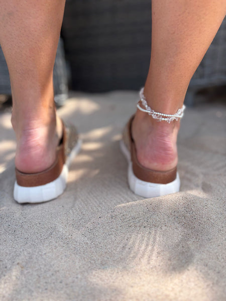 Multicolour Weave Buckle Sliders – Tillett's